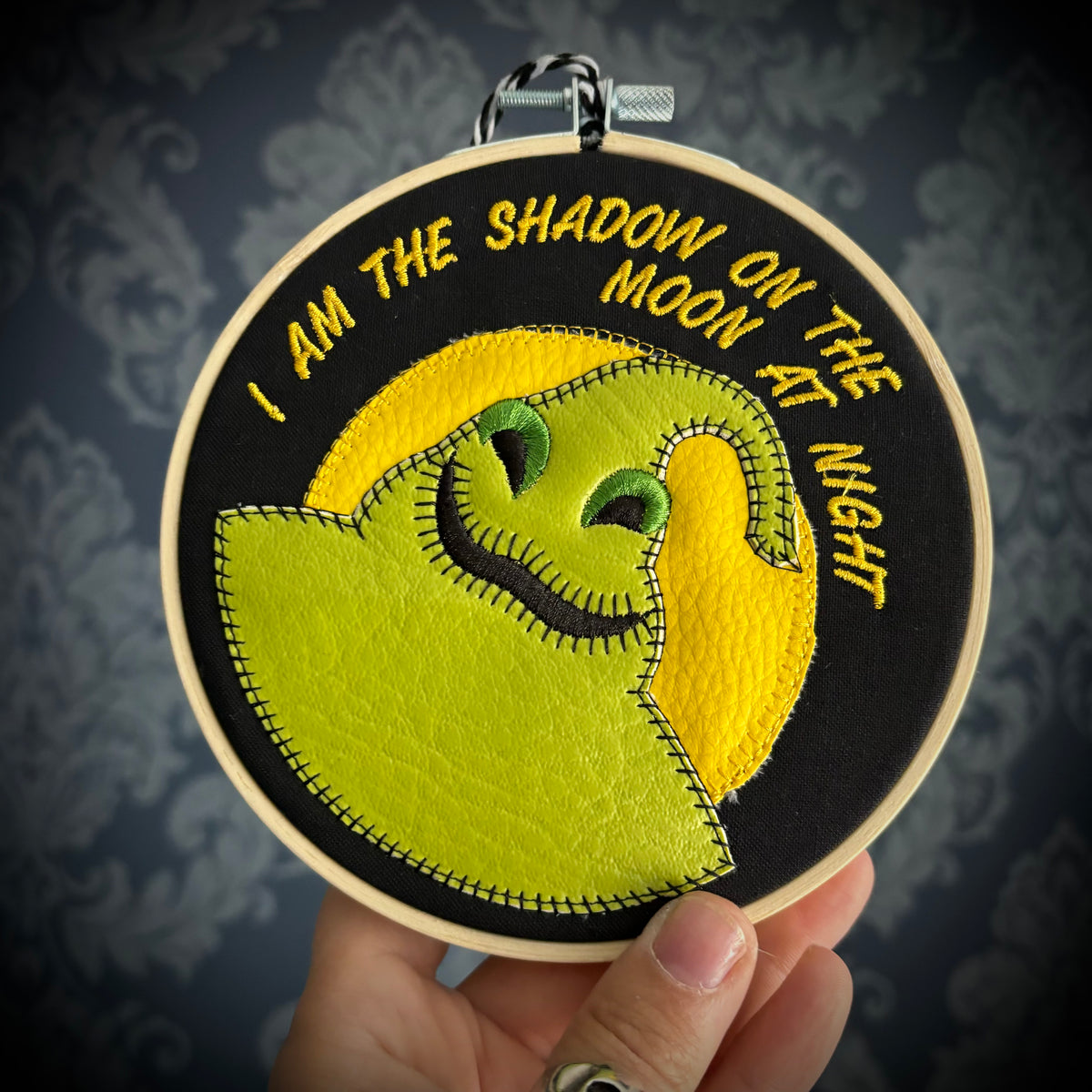 Oogie Moon Hoop – The Crafty BurrEato